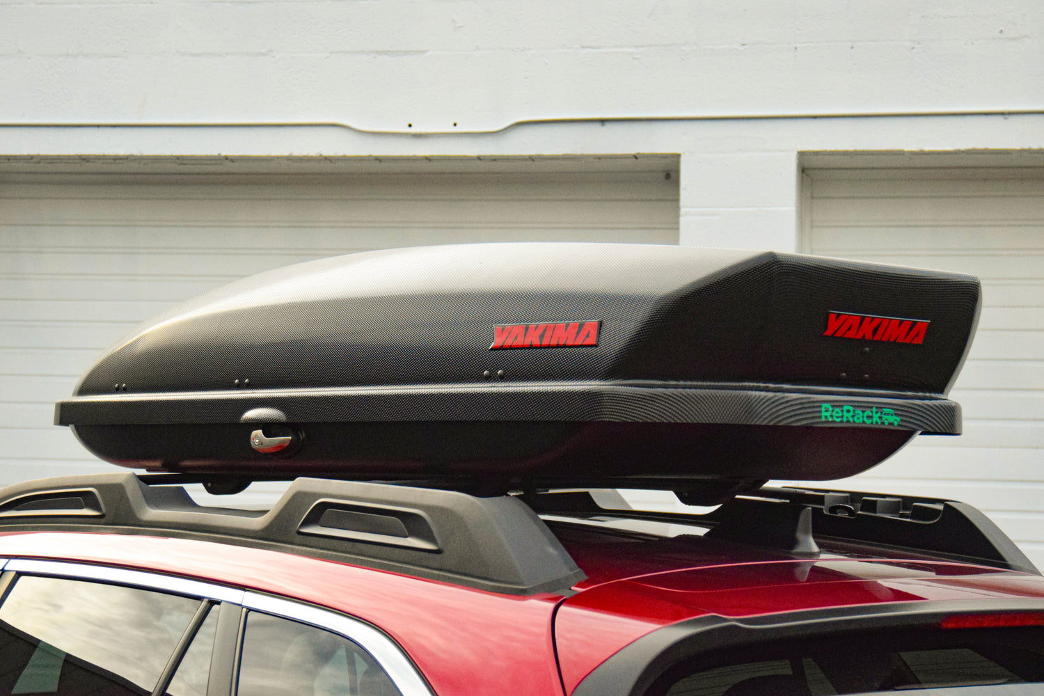 Featured Special: Yakima SkyBox 16 Carbonite – ReRack